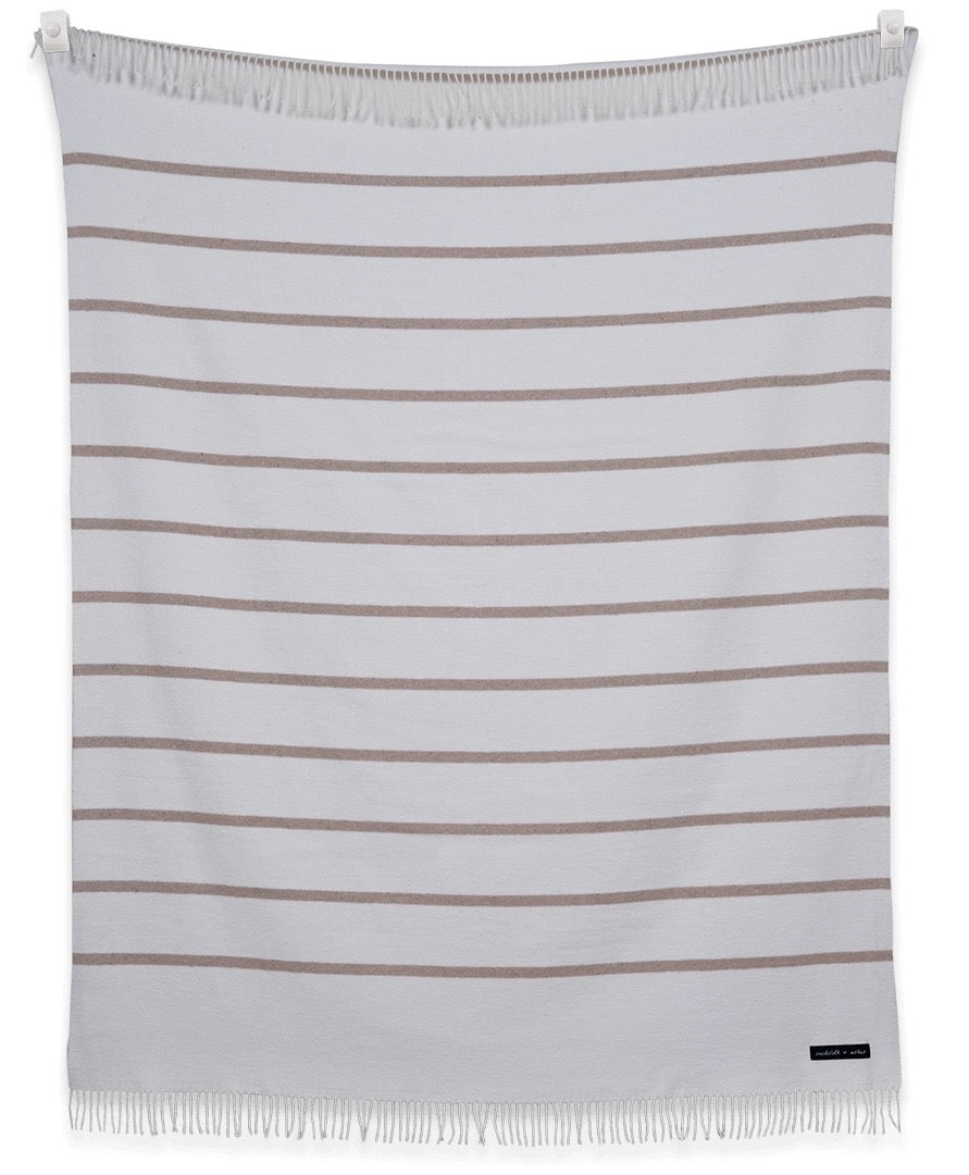 Essentials Vista Cream Blanket – Fjord and Fable