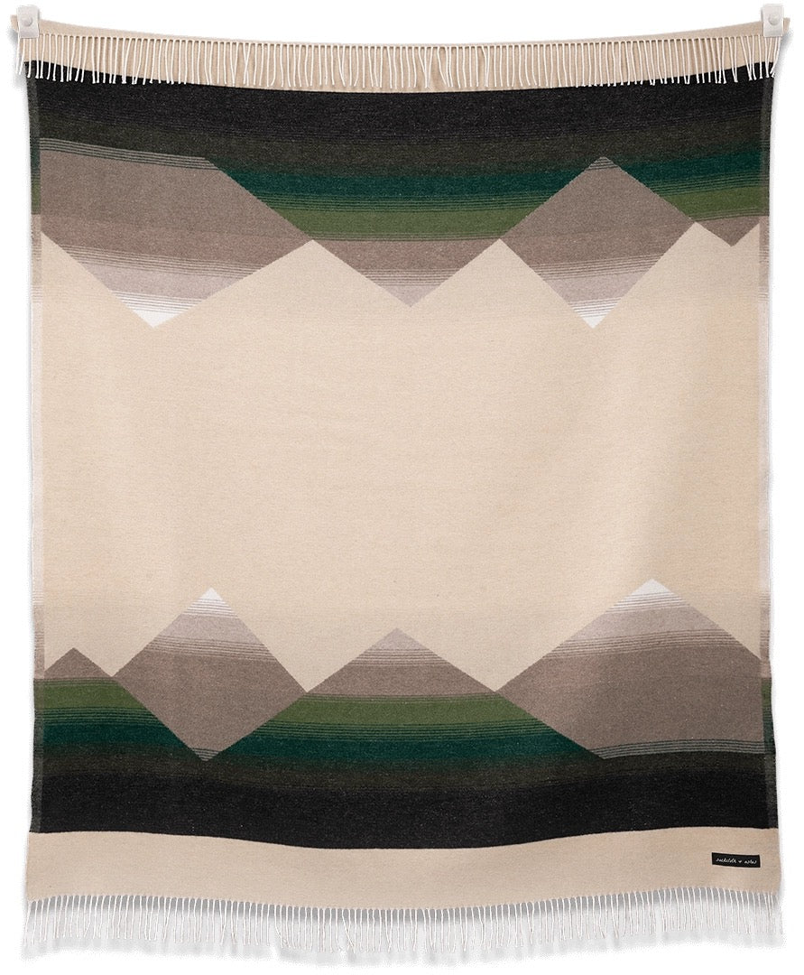 Mountain Timber Blanket – Fjord and Fable